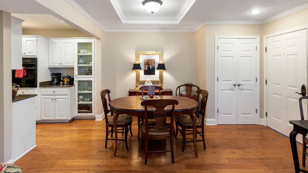 Photo Gallery | St. James Place Senior Living Baton Rouge